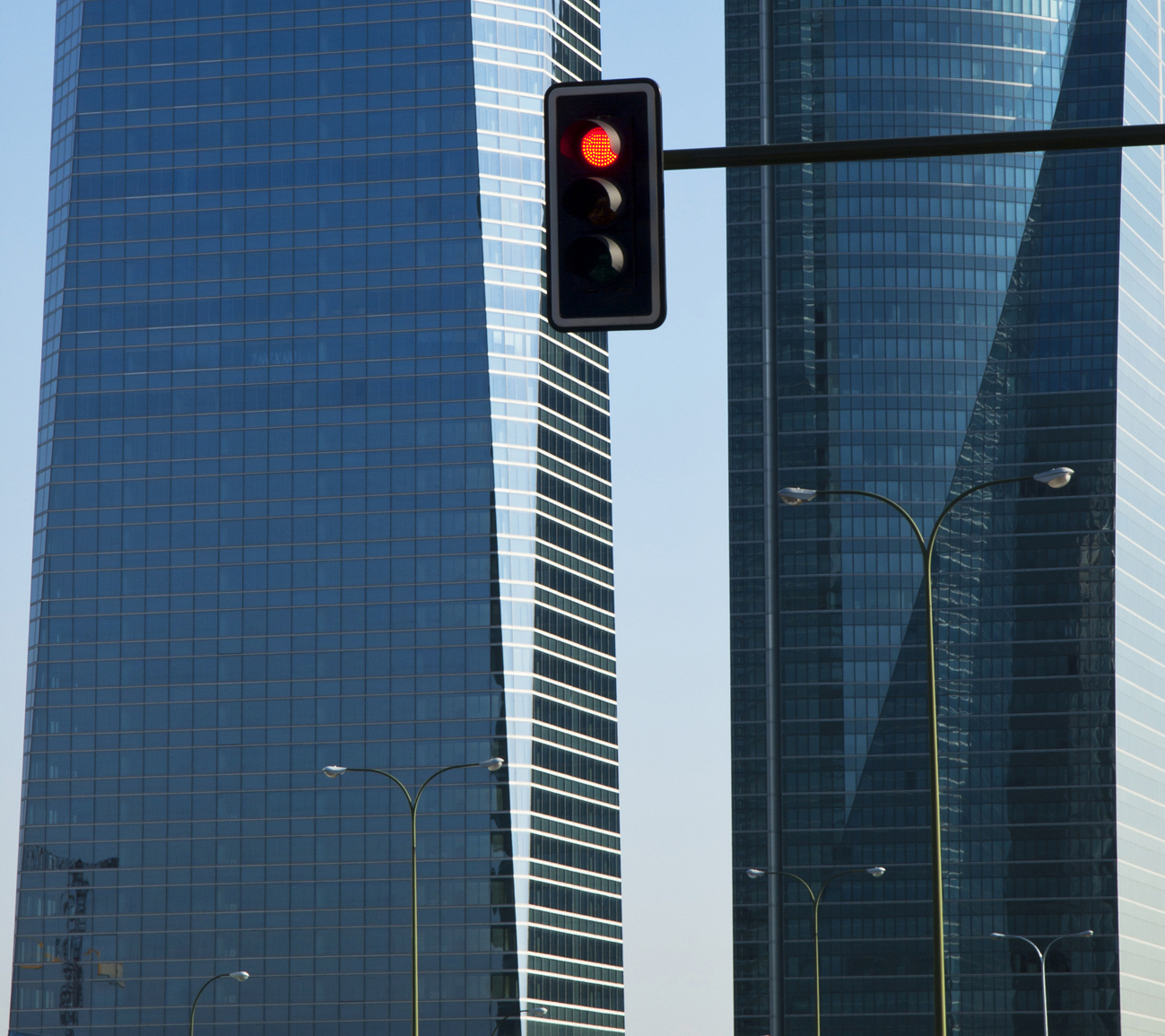 ¿Sabías que el primer semáforo para regular el tráfico se instaló en ...